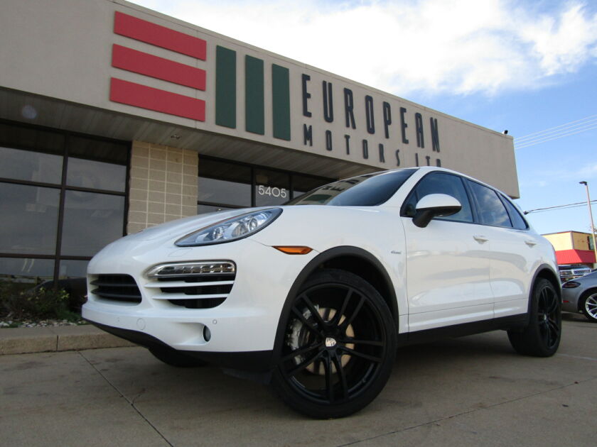 European Motors LTD | Cedar Rapids, IA Premier European Car Dealer